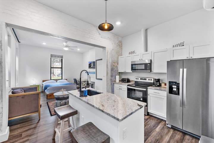 Brand New On The Streetcar Line - Cincinnati, OH