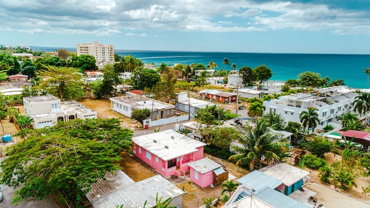 Coral Casa-one Block From The Beach! - Rincón