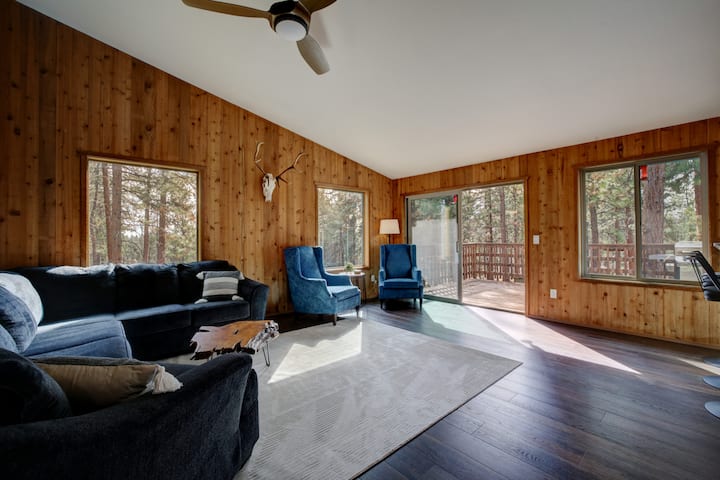 Hot Tub + Fire Pit | Family Friendly Sisters, Or - Sisters, OR