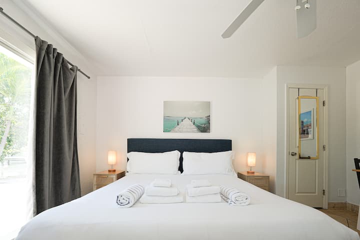 Dockside Delight And 3 Min Walk To Beach - Clearwater Beach