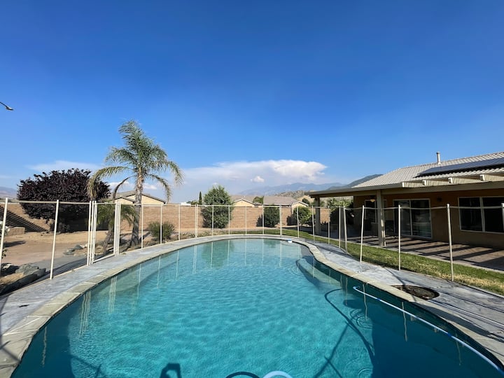 The Banning Pool House - Banning, CA