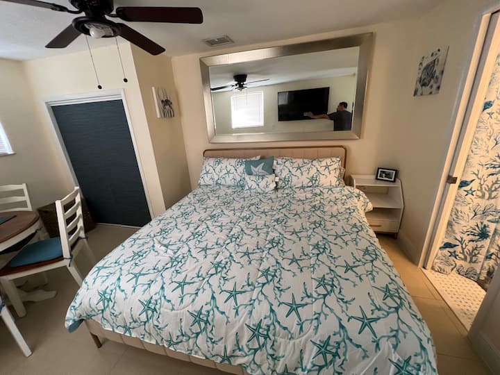 G’s Captain Quarters - South Miami, FL