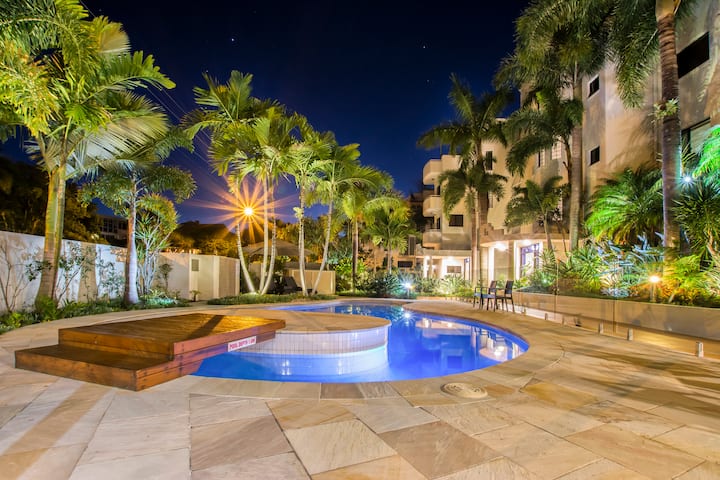 Deluxe Three Bedroom Apartment - Mooloolaba