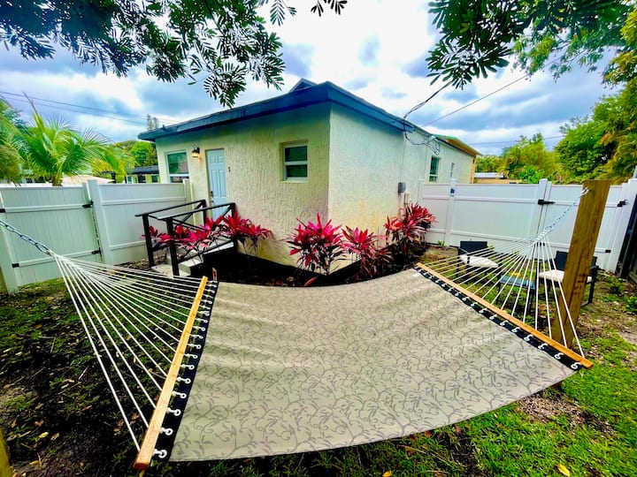 Ft Lauderdale Las Olas Moody Studio, Patio+hammock - Fort Lauderdale