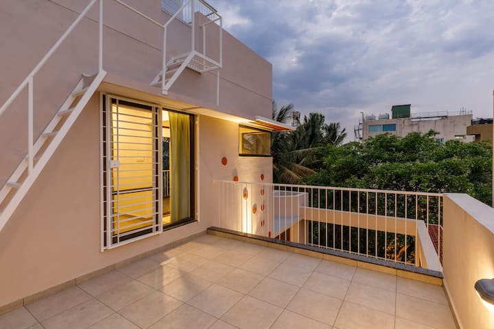 #07 Penthouse With A Patio And 2 Large Balconies - Bangalore