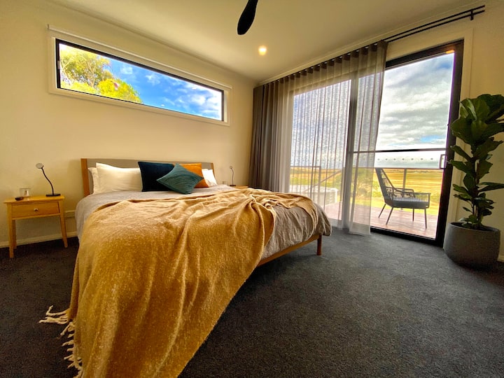 Boutique Room @ Wamoon Retreat - Wilsons Promontory National Park