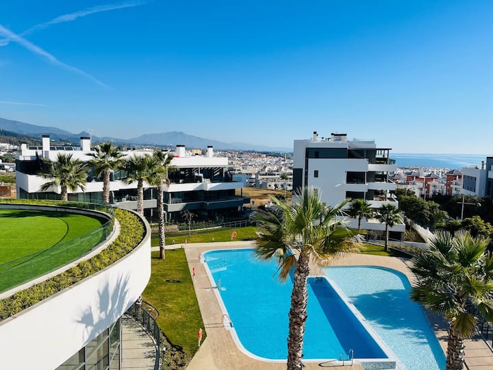 Contemporary City Apartment - Estepona