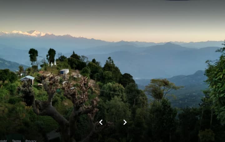 Charming Hillside Retreat W/ Yum Meals - Darjeeling