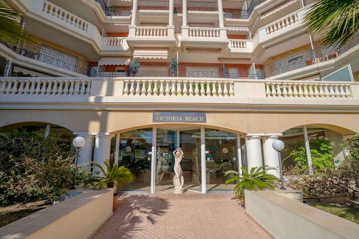 Victoria Beach Apartment – Comfort & A/c Included - Plage de Carnolès