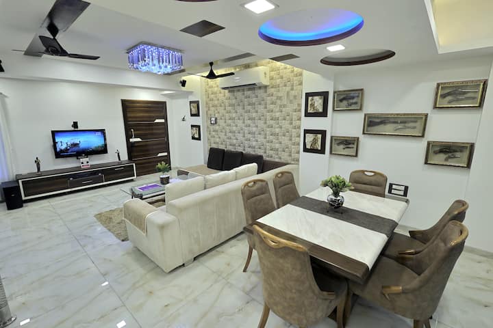 Stunning 4 Bedroom Villa For Large Groups - Mumbai