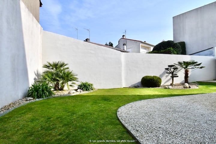 Apt. 4* Centre- Jardin- Parking- Climatisation - Royan