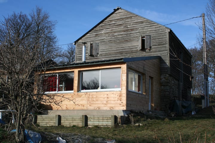 Chalet Lou Croustet - Lac de Naussac