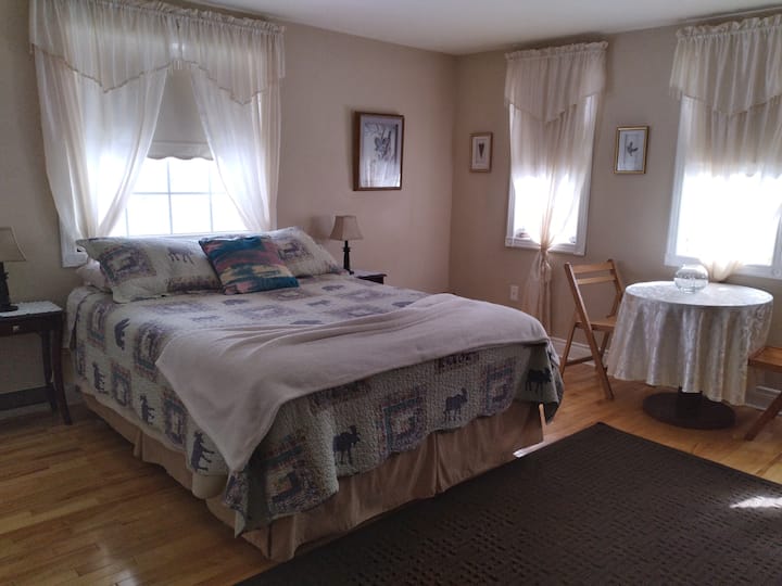 Mamie Rachel's Guest Room - Cape Breton Island