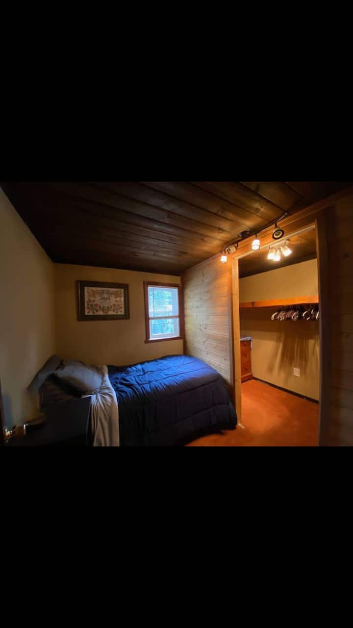 Evergreen Hideaway - Bolton Landing, NY