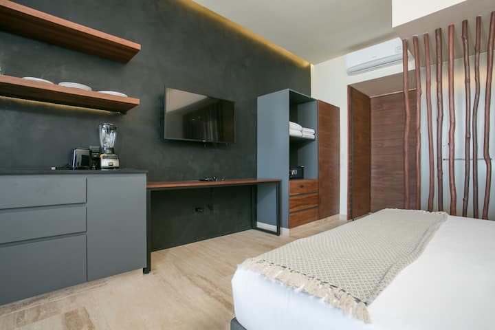 Ceren | Suite Con Balcón Y Vista Parcial Al Mar - Playa del Carmen