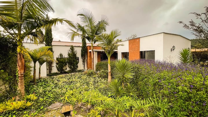 Cabaña Luxury Travel Home - La Ceja