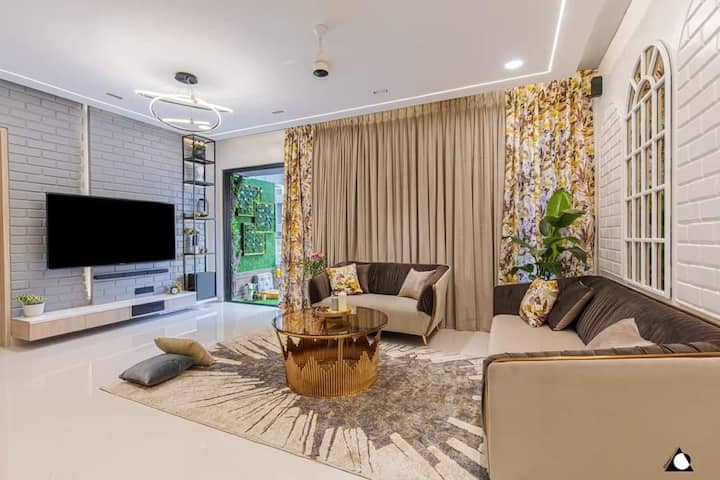 La Chic & Luxurious 3bhk With View Nr Amanora Mall - 浦那