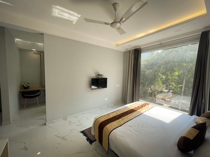 Modern Serviced Apartment Central Gurugram. - Gurugram