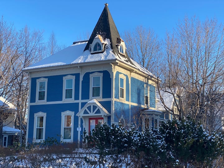 3 Br Gorgeous Historic Home Close To Ocean - Moose Point State Park, Searsport