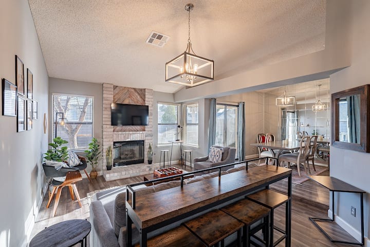 Cozy Vegas Stay • Firepit + Plunge Pool • Near Dt - North Las Vegas, NV