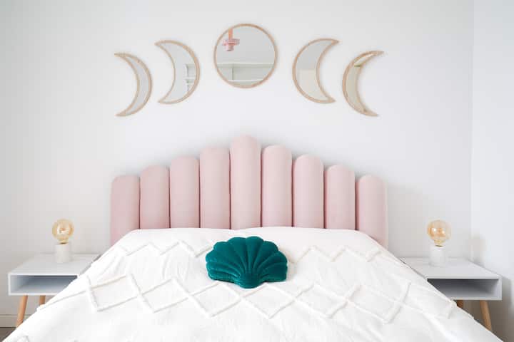 King Bed W/ Terrace. Perfect Location. Beach Close - Setúbal