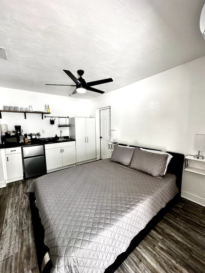 Innovation Stays - Guest Suite In Tampa - Tampa, FL
