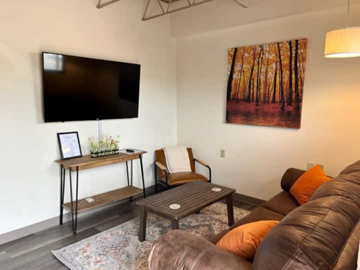 Downtown Retreat - Tahlequah, OK