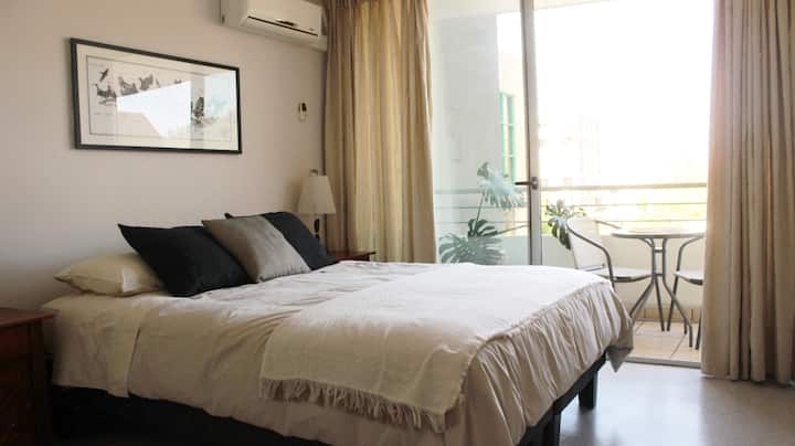 Moderno, Ubicación Increíble Y Piscina Panorámica - Providencia