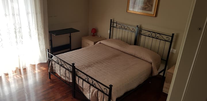 Flos Appartamento Per Max Di 2 Pers. - Nola