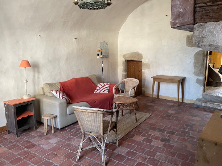 Maison Ancienne De 120m2 Du 17ém - Avallon