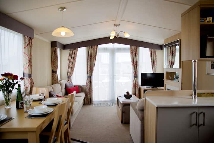 Holiday Home At Hoburne Naish - Barton on Sea