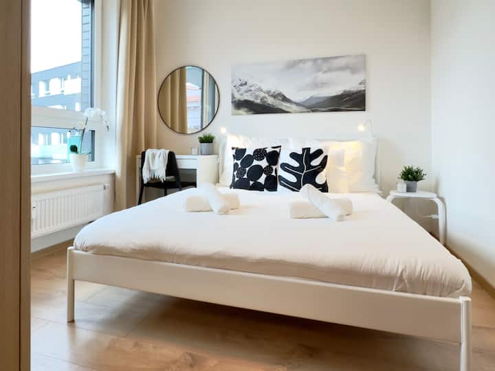 Brand New, Free Parking, Balcony, Central Mall - Bratislava