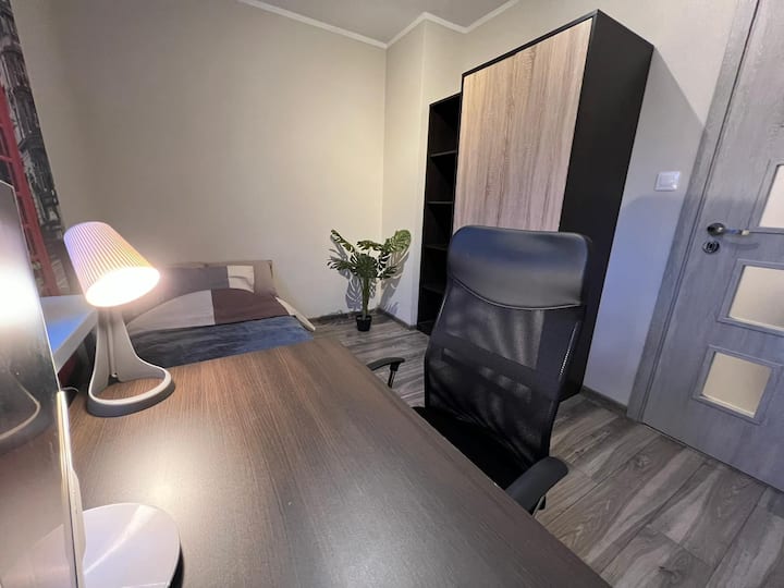 Cosy Room Next To Metro Ratusz Arsenał - Warsaw