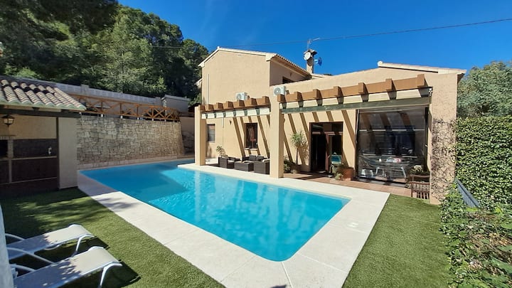 Casa Nego: Disfruta Del Mar, Piscina Y Montaña - Calp
