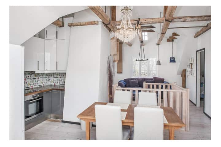 Vindslägenhet M Balkong Innanför Ringmuren-4bäddar - Visby