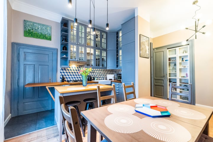 *Opera Apartment* 4 Rooms, Free Parking - Cracovia