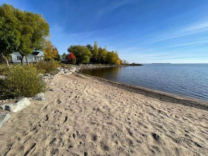 Lac-Bouchette Vacation Rentals & Homes - Québec, Canada | Airbnb