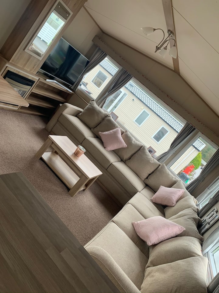 Static Caravan With Sea Views - Tenby
