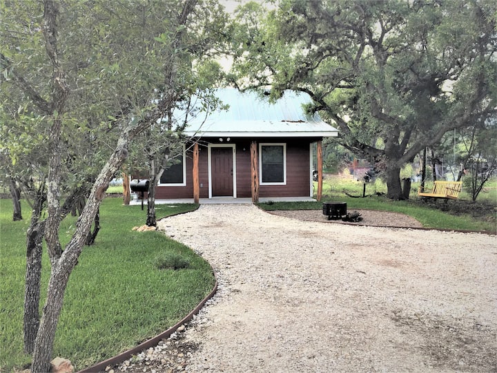 Cold River Cabins
Cabin # 1 - Concan, TX