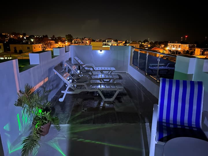 Tropical Inn Large 2 Bed Apt & Roof Terraces - Puerto Plata