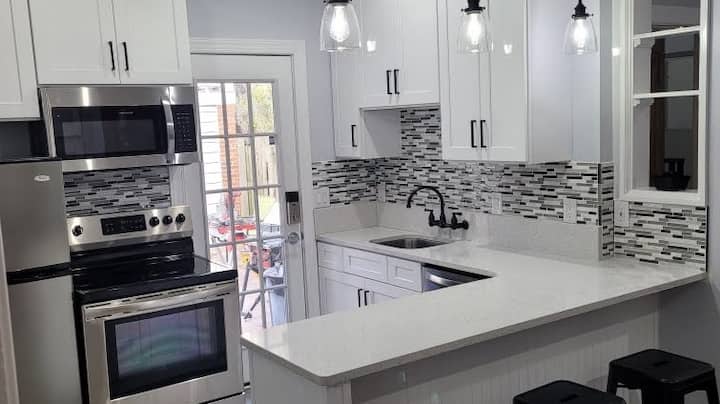 1930s Brick House - Walkable To Uf, With Parking - Gainesville, FL