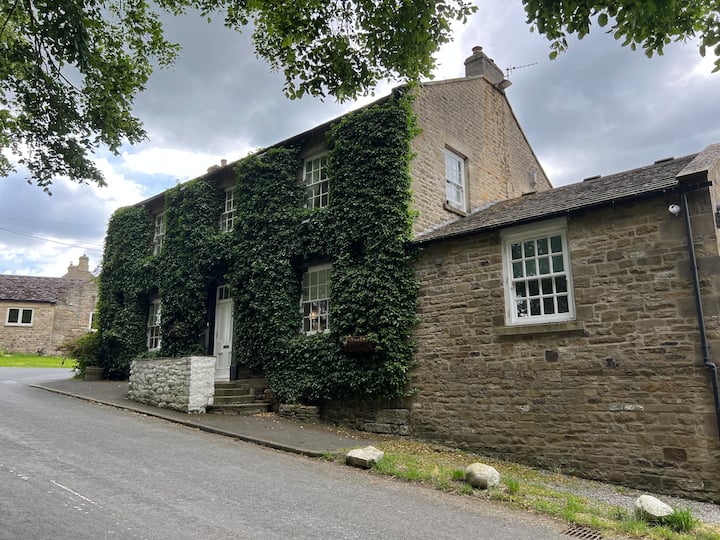 Shoulder Of Mutton Family Room - Catterick