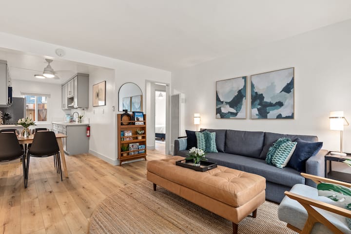 Inviting 2bd/1ba - Short Stroll To Beach & Dining - Long Beach, CA