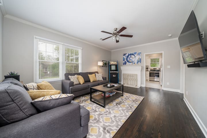 New! Uptown Cottages - 2bed/1bath-new Furnishings! - Hot Springs, AR