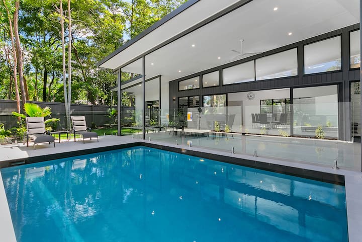 Villa Tiino @ Clifton Beach - Palm Cove