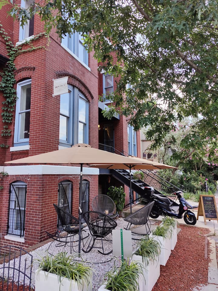 Bigger Private Room (With A Bunk Bed) - Washington, D.C.