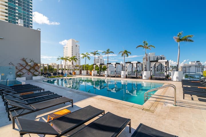 1-bedroom Condo With Terrace | Miami Beach Style - South Beach, FL