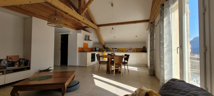 Appartement 90 M2 Lumineux - Saint-Jean-de-Maurienne