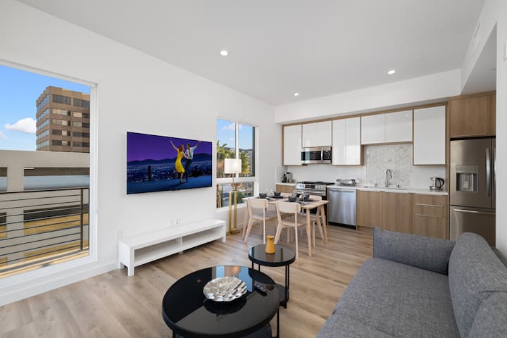 919 Boston Ct - 2b2b - 2023 - Altadena, CA