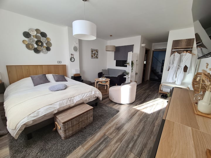 Suite Volupté - Premium - Spa - Massage - Repas - Sarrebourg